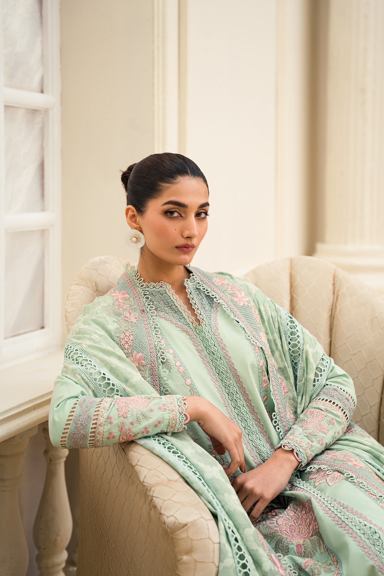 Daisy – Maryam Hussain International